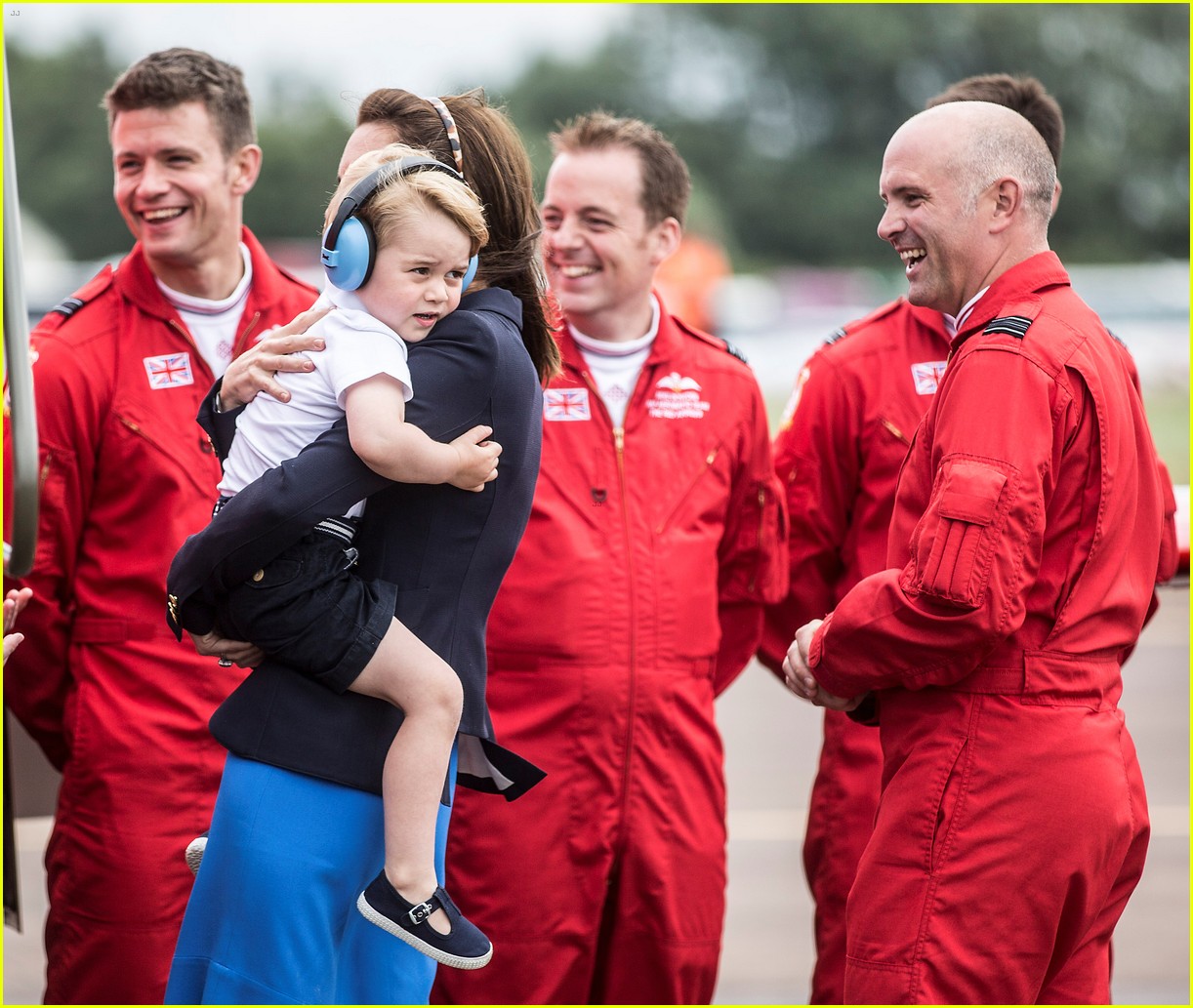 Kate Middleton & Prince George Share Cute Moments at Royal Air Show ...