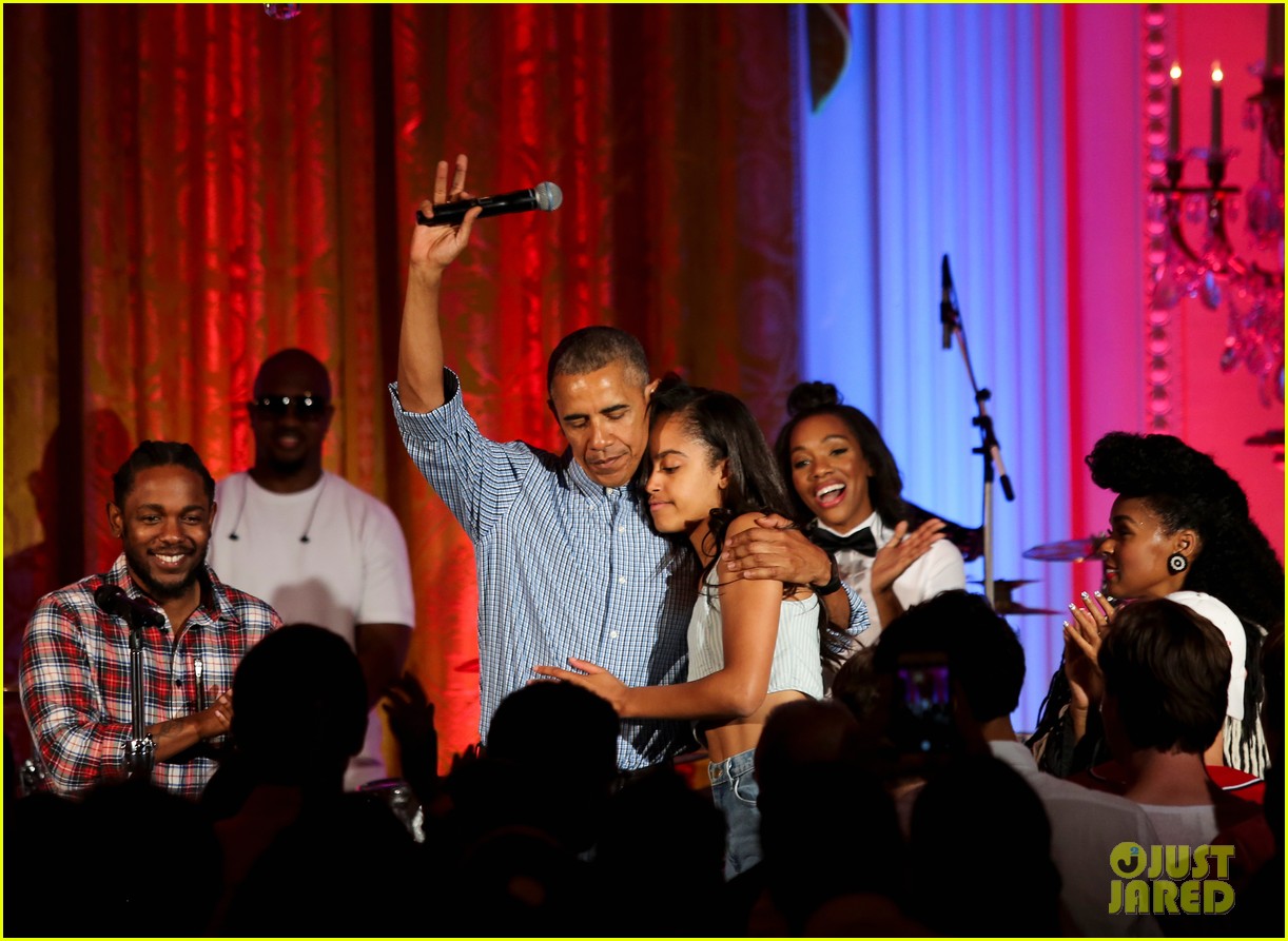 Barack Obama Sings 'Happy Birthday' to Malia on July 4 (Video): Photo ...