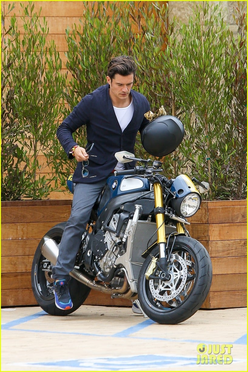 Cafe Racer Orlando Bloom | Reviewmotors.co