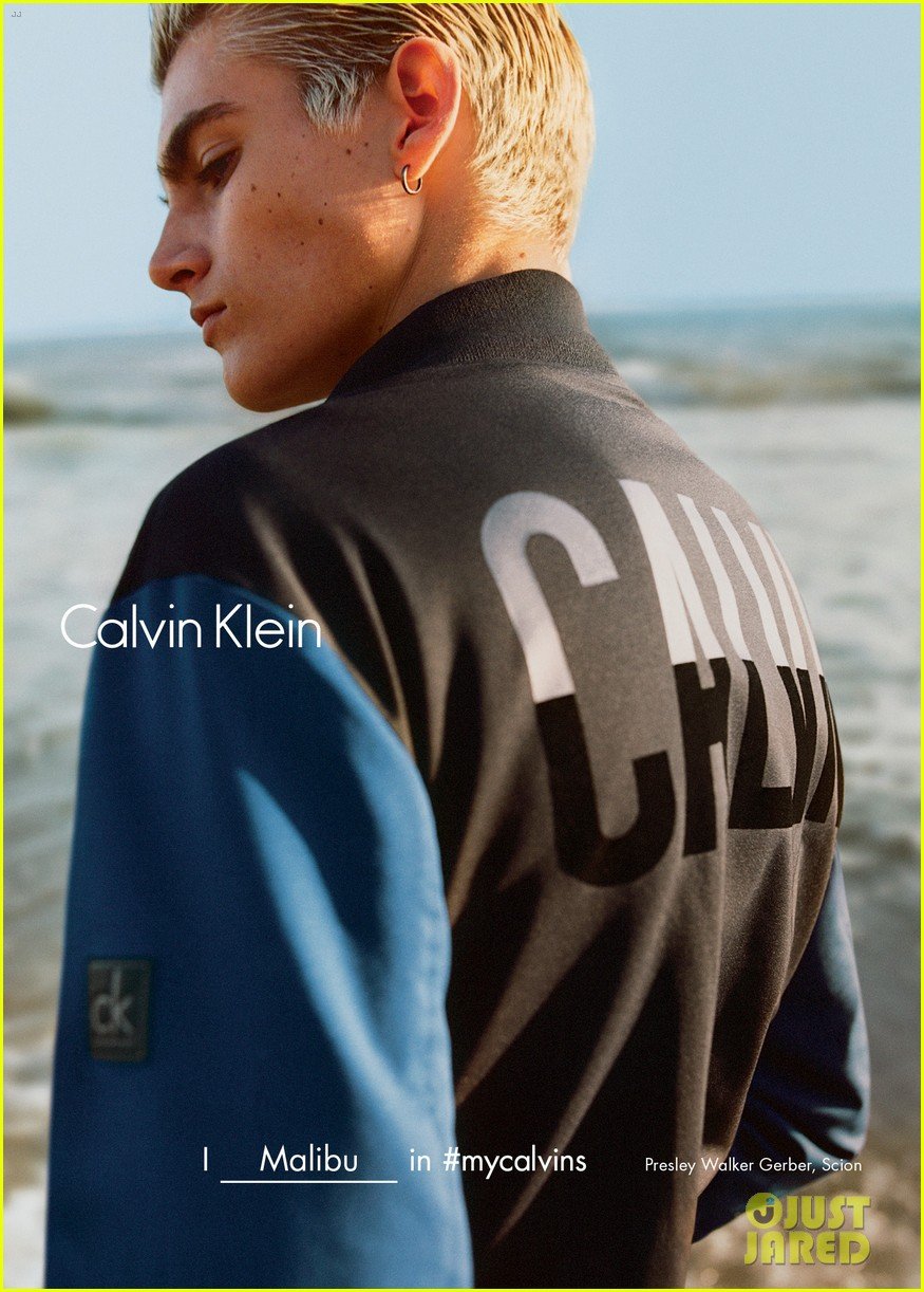 Margot Robbie & Frank Ocean Star in Latest Calvin Klein Ads: Photo ...