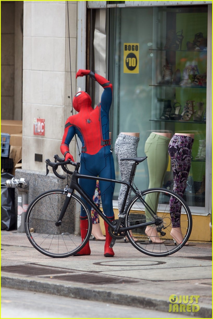 Spider-Man Swings Into Action on 'Homecoming' Set!: Photo 3704541 ...