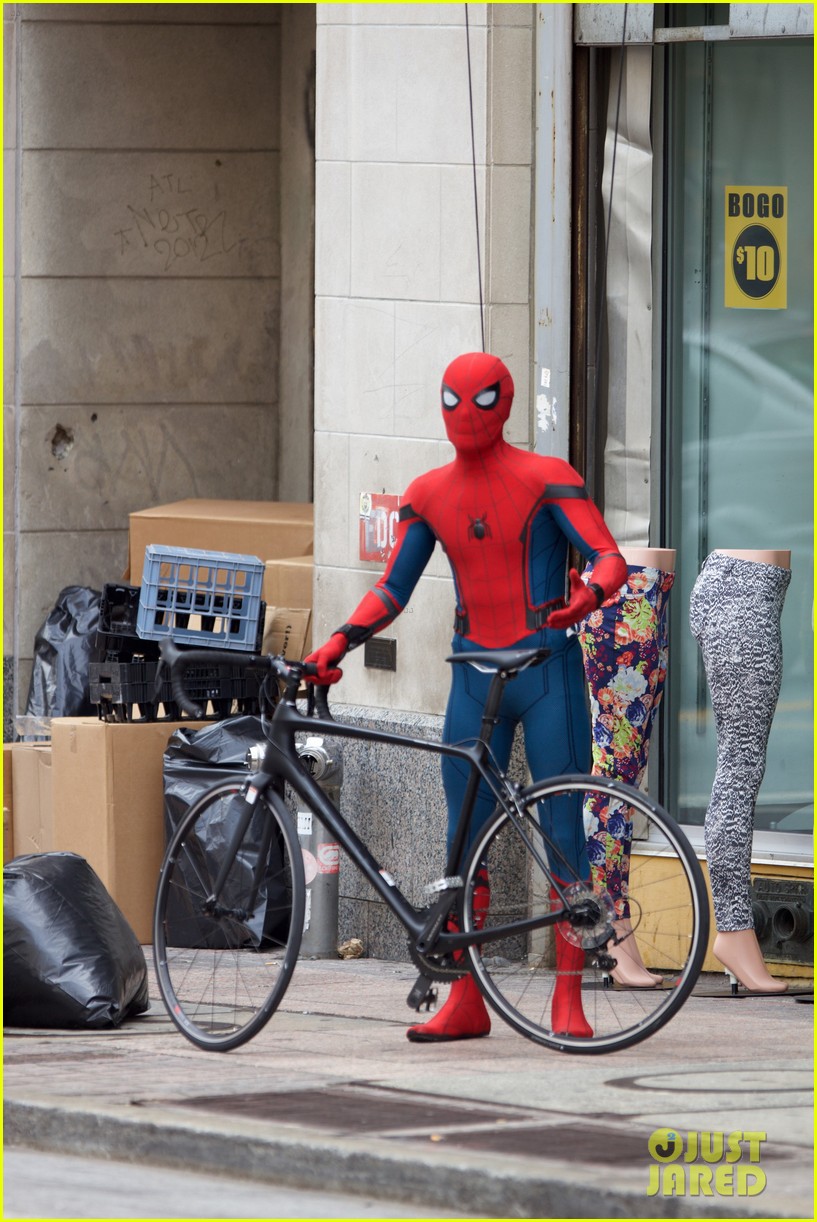 Spider-Man Swings Into Action on 'Homecoming' Set!: Photo 3704545 ...