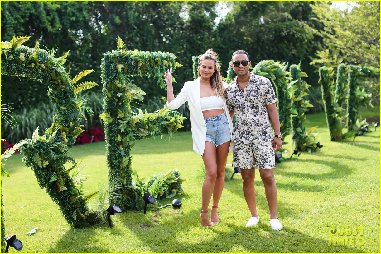 Chrissy Teigen Hosts REVOLVE Fourth Of July Bash With John Legend ...