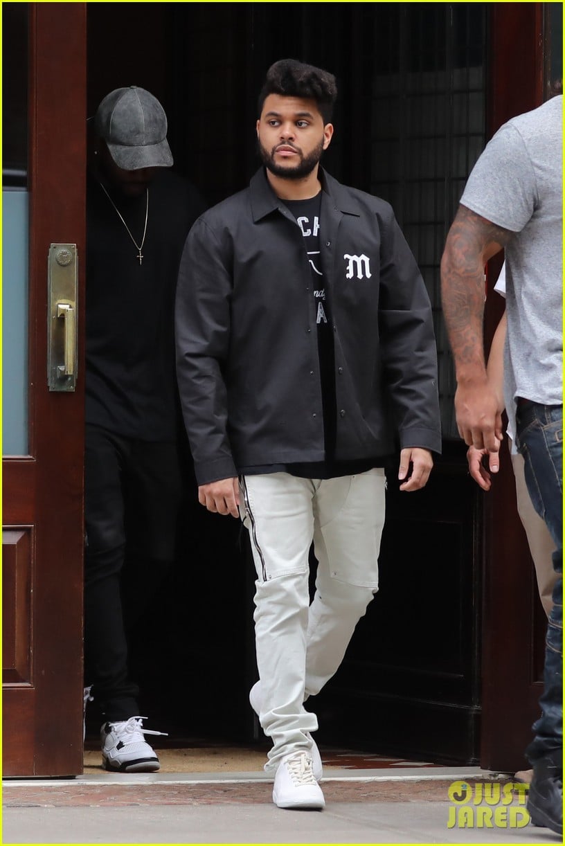 The Weeknd Stylishly Makes His Way Around NYC: Photo 3697566 | Pictures ...