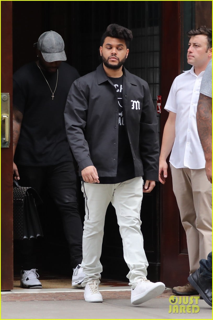 The Weeknd Stylishly Makes His Way Around NYC: Photo 3697567 | Pictures ...