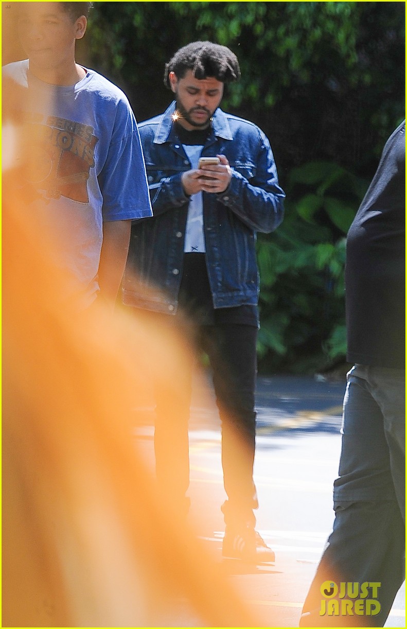 The Weeknd Shares a Pic of Himself in a Recording Studio!: Photo ...