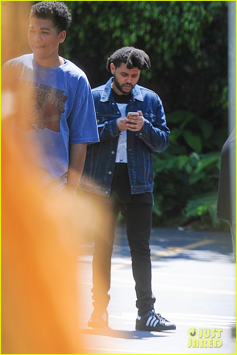 The Weeknd Shares a Pic of Himself in a Recording Studio!: Photo ...