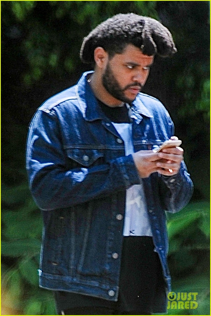 The Weeknd Shares a Pic of Himself in a Recording Studio!: Photo ...