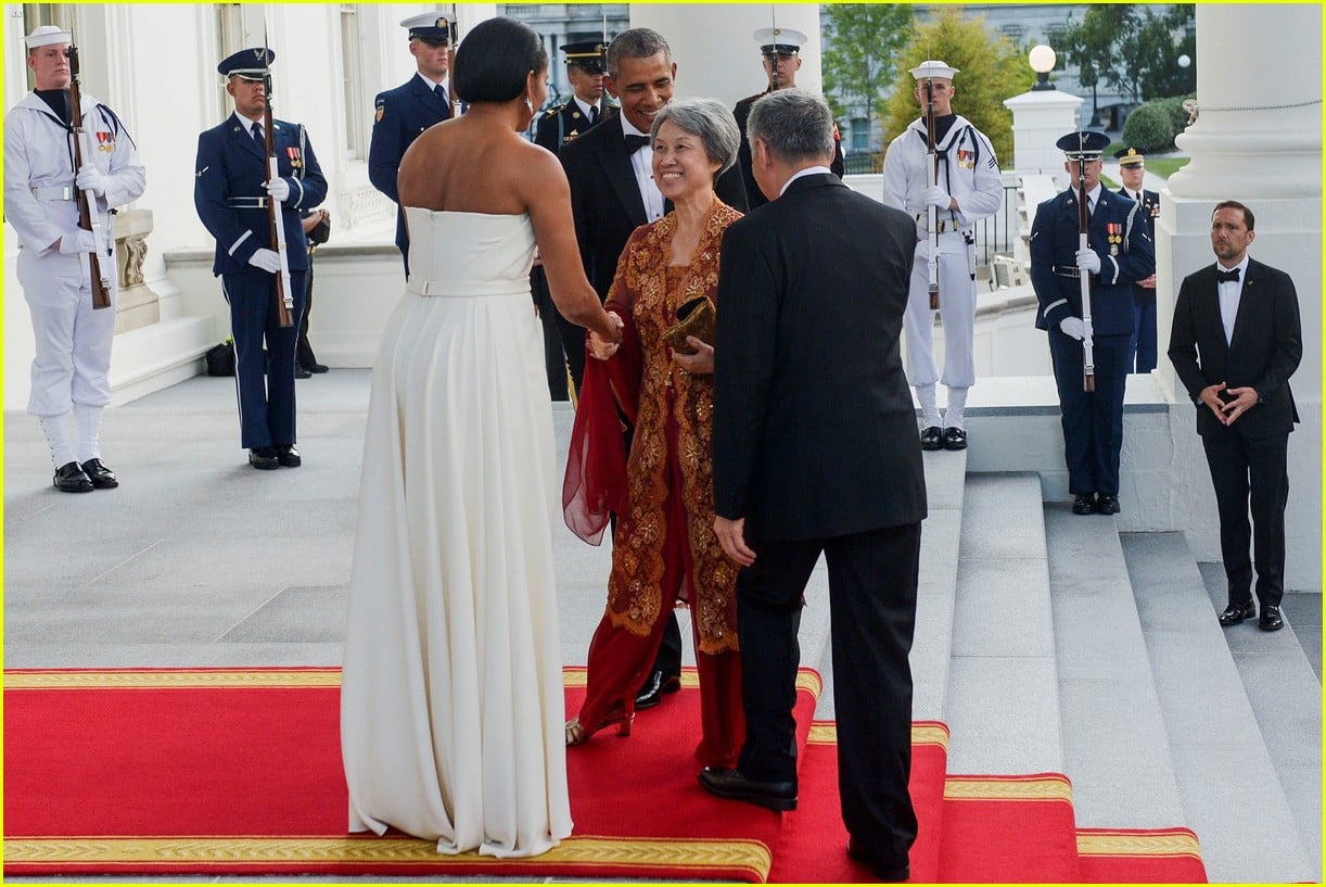 Barack & Michelle Obama Get Glam For White House State Dinner: Photo ...