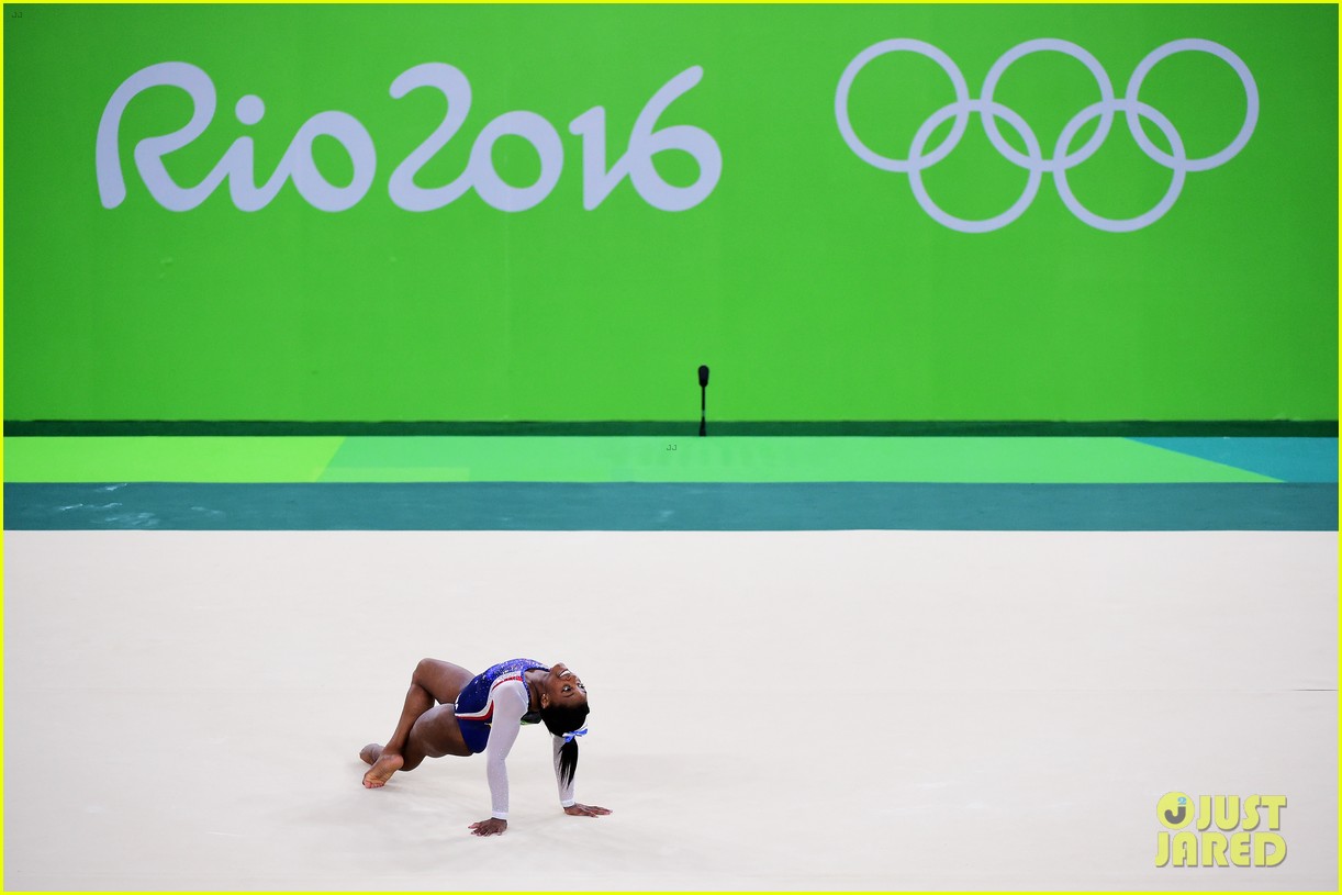 Watch Simone Biles & Aly Raisman's Amazing Floor Routines at Rio ...
