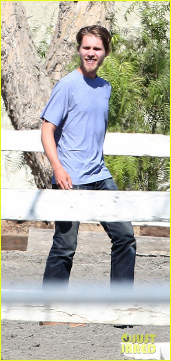 Kaley Cuoco Goes Horseback Riding While Boyfriend Karl Cook Stands By ...