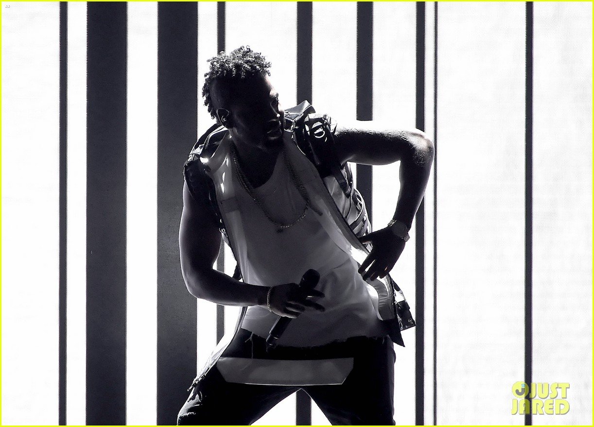 Jason Derulo Performs His Platinum Hits at Teen Choice Awards 2016 ...