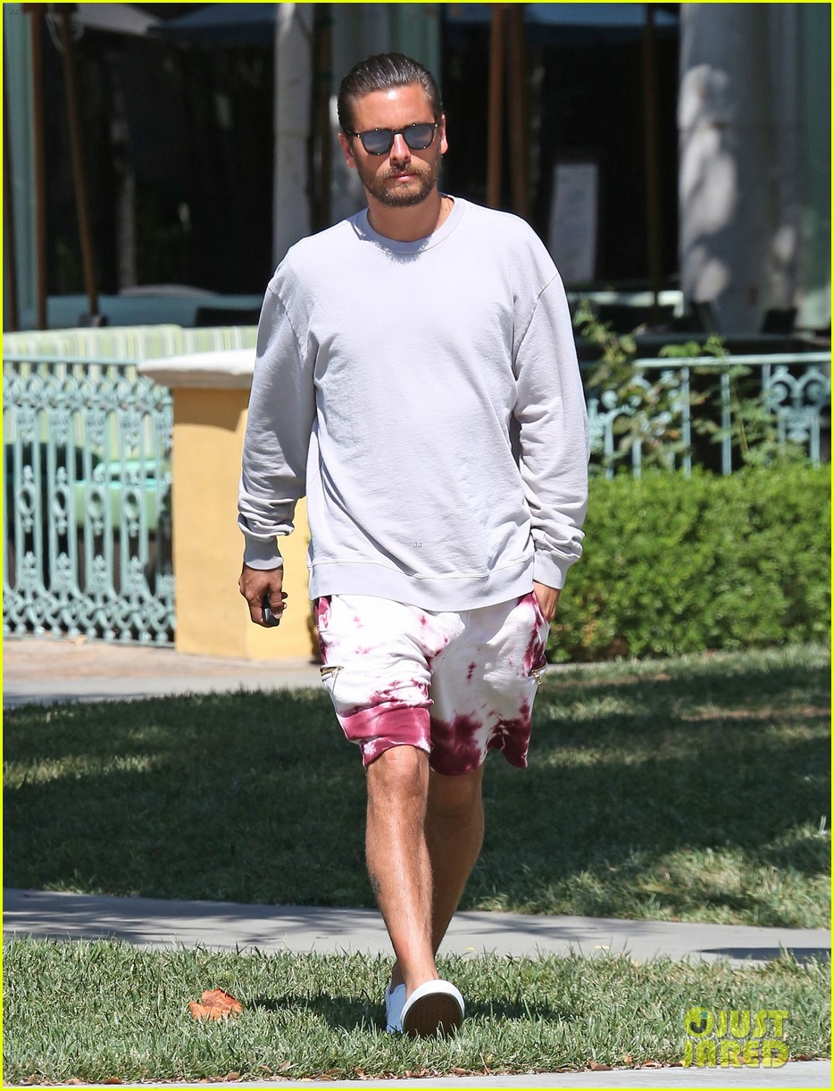 Scott Disick Summer Style