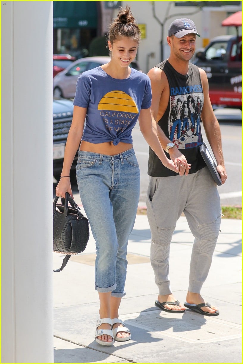 Taylor Hill Hangs With Boyfriend Michael Stephen Shank After Returning ...