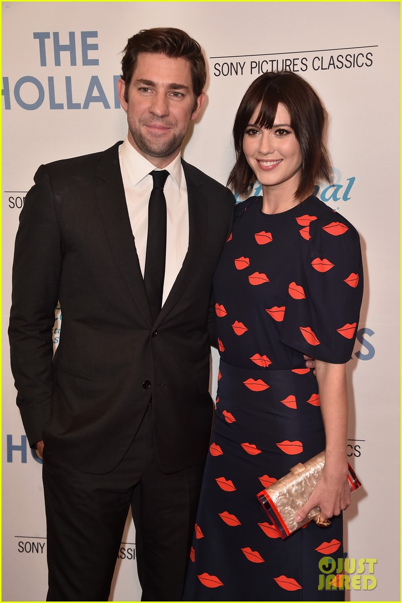 John Krasinski Lost a Bet & Now Cooks for Emily Blunt Once a Week ...