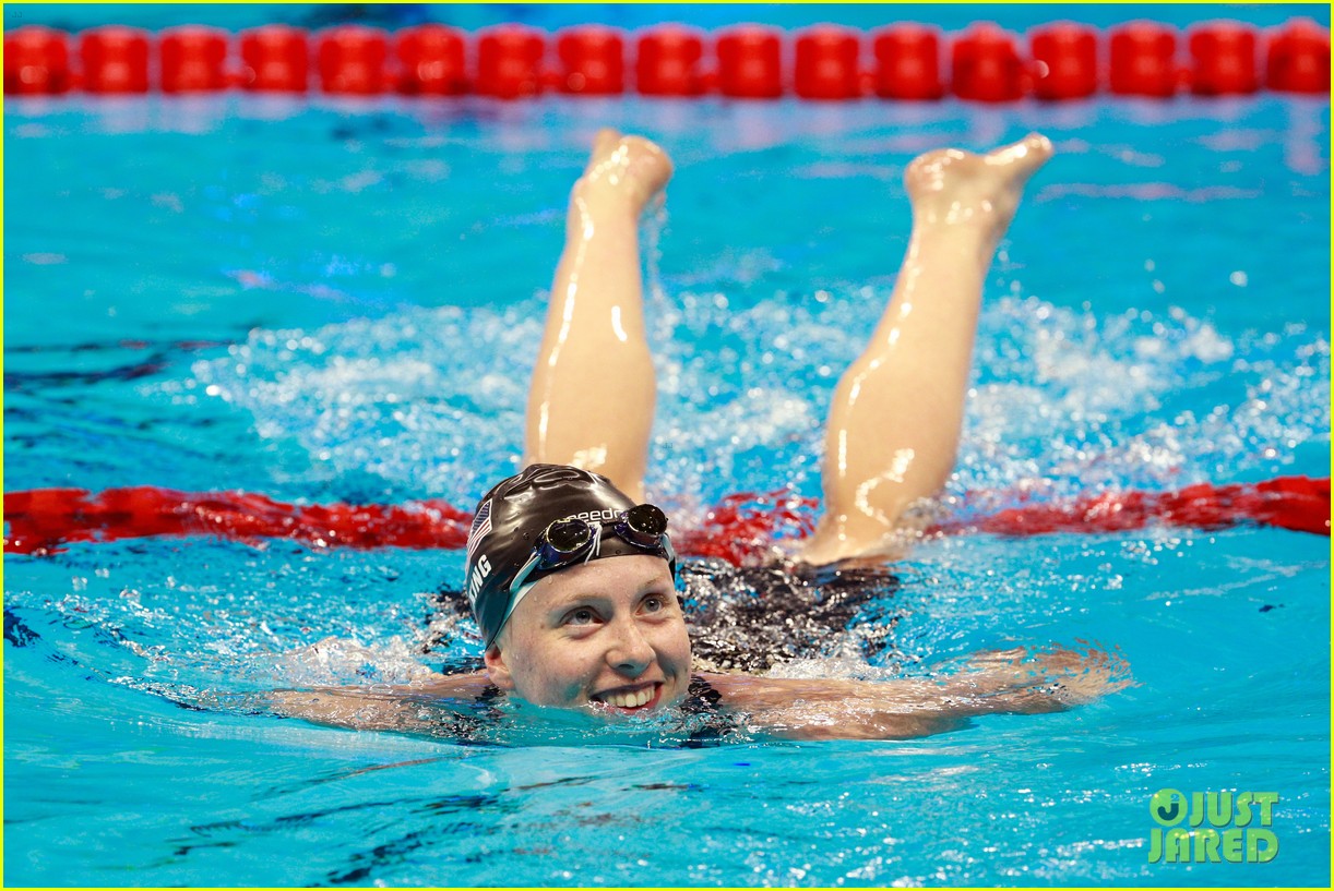 US Swimmer Lilly King Explains Finger Wag at Russia's Yulia Efimova ...