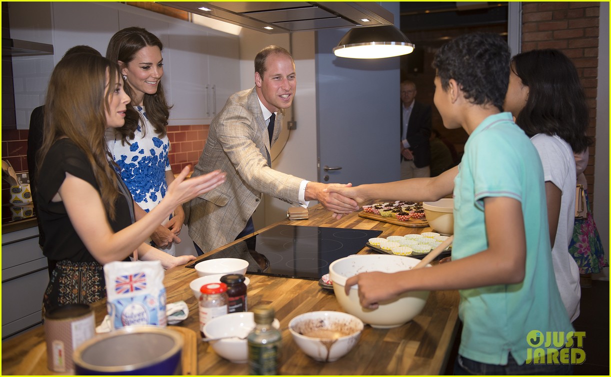 Kate Middleton Says Prince George 'Makes So Much Mess' In The Kitchen ...