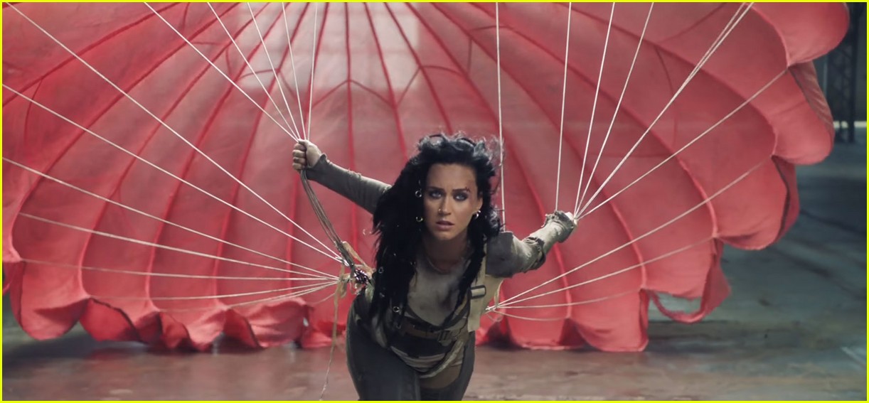 Katy Perry: 'Rise' Music Video - WATCH NOW!: Photo 3726229 | Katy Perry ...