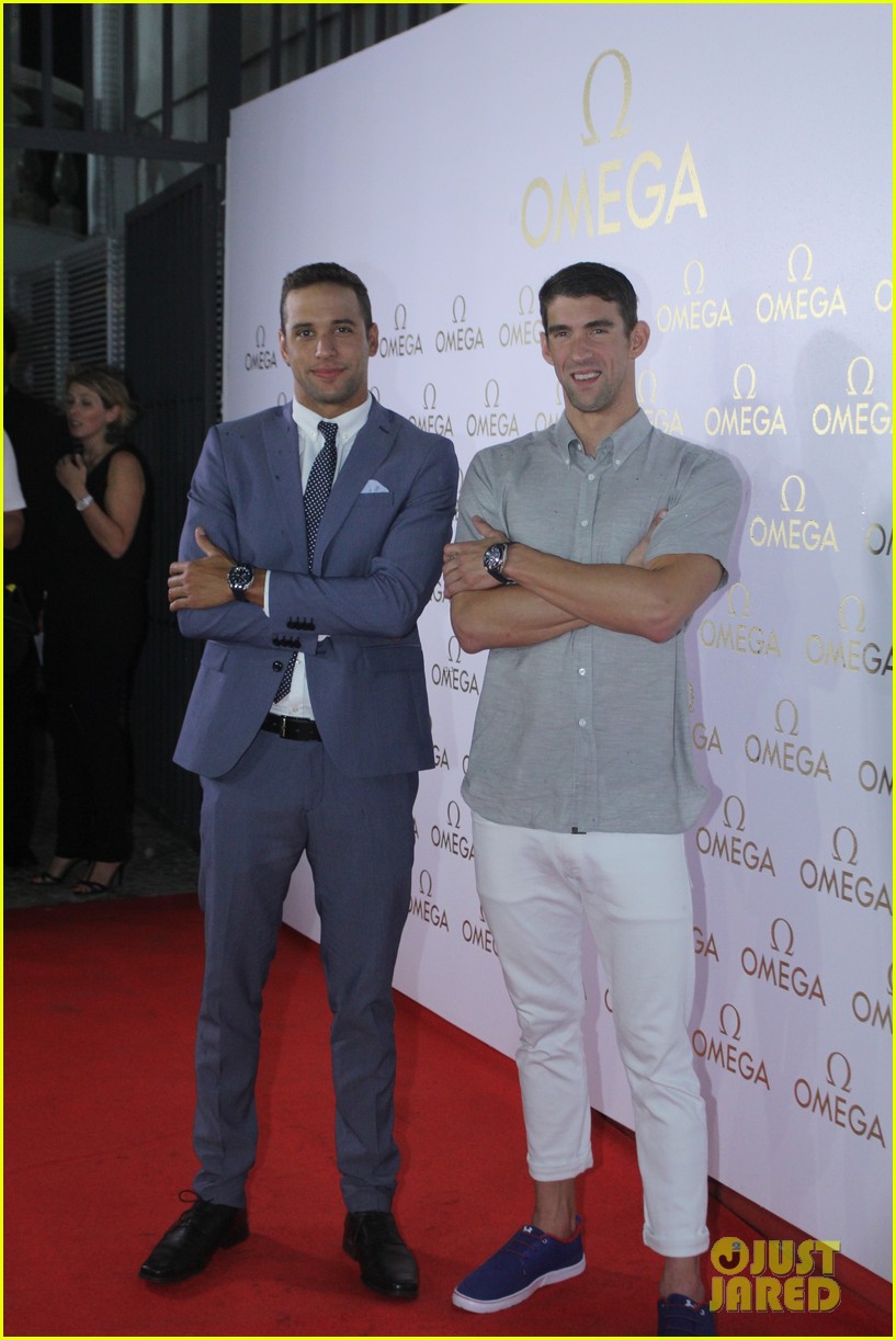 Michael Phelps & Katie Ledecky Recreated Famous Autograph Photo from 10 ...