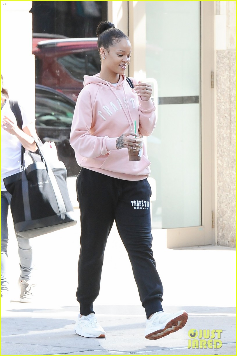 Rihanna Announces New 'Fenty x Puma' Collection Release Date!: Photo ...