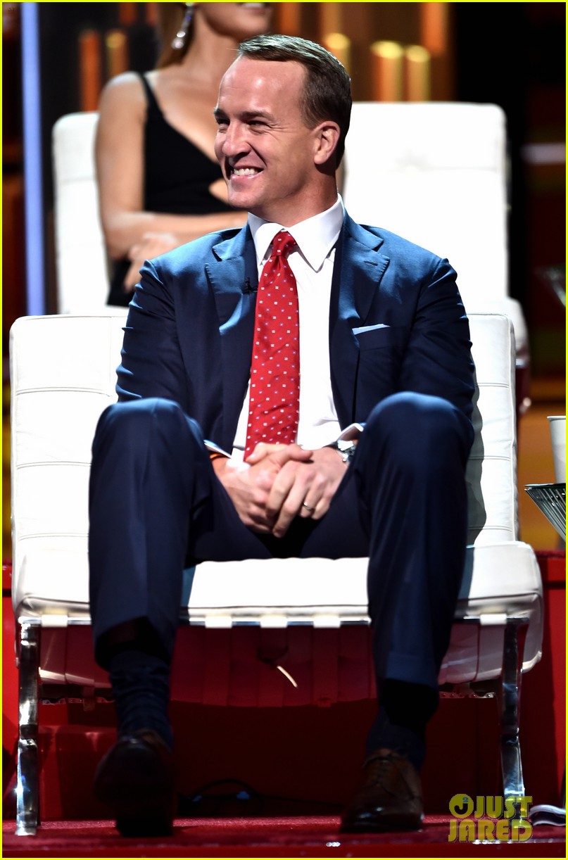 Peyton Manning Helps Roast Rob Lowe for Comedy Central: Photo 3743525 ...