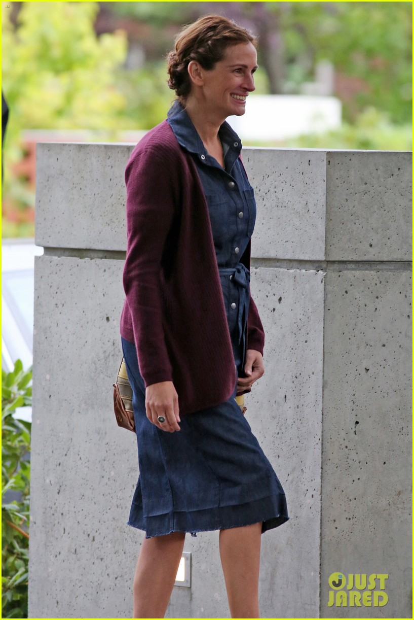 Julia Roberts & Owen Wilson Film New Scenes on the Set of 'Wonder ...