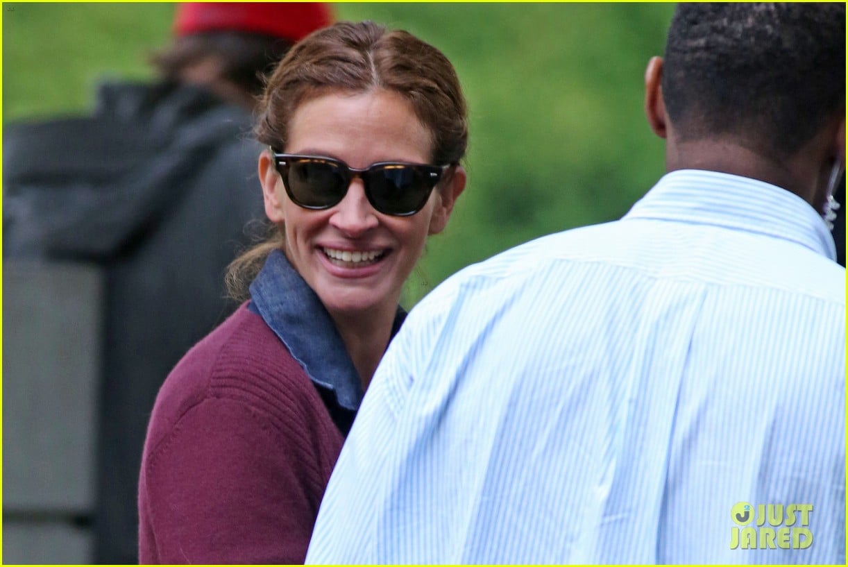 Julia Roberts & Owen Wilson Film New Scenes on the Set of 'Wonder ...