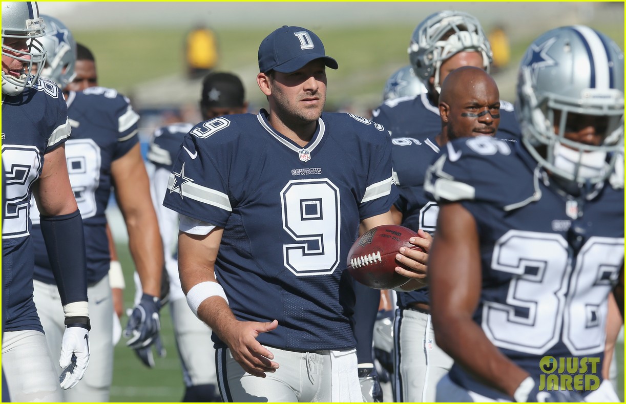 Tony Romo Breaks Bone in His Back, Won't Play Until Mid-Season: Photo ...