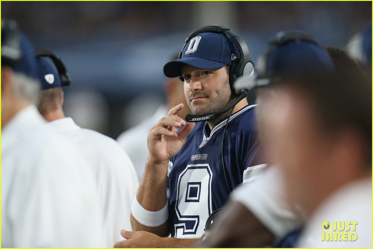 Tony Romo Breaks Bone in His Back, Won't Play Until Mid-Season: Photo ...