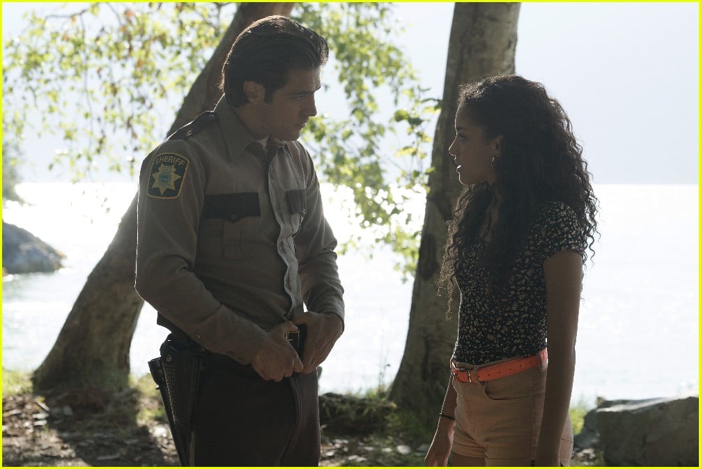 Dead of Summer's Ronen Rubinstein Reveals His Most Memorable Scene of ...