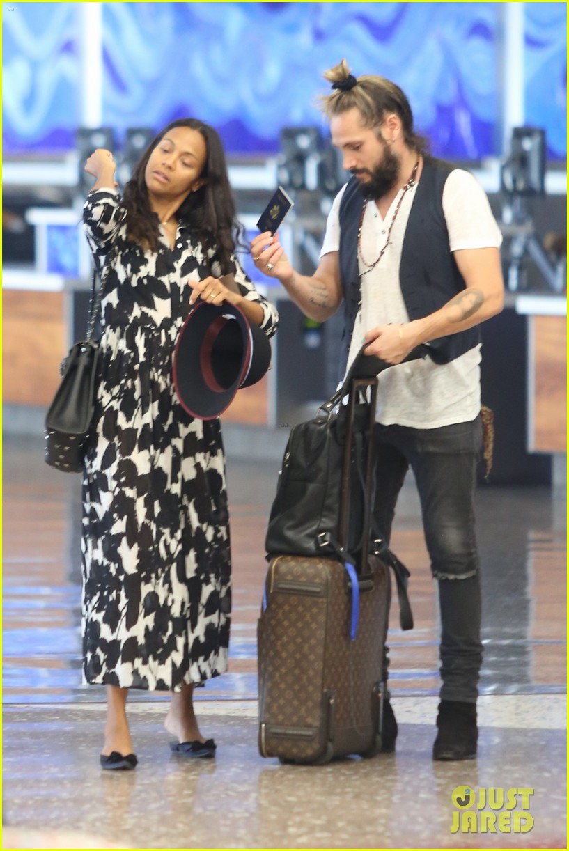 Zoe Saldana Posts Dubsmash with Marco Perego & Their Twins: Photo ...