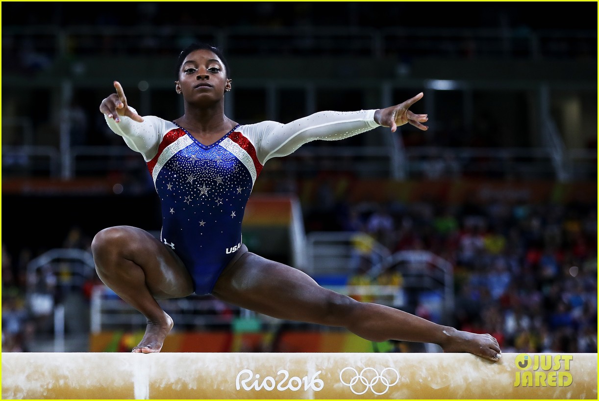 Simone Biles Wins Gold, Aly Raisman Takes Silver in Olympics' All ...