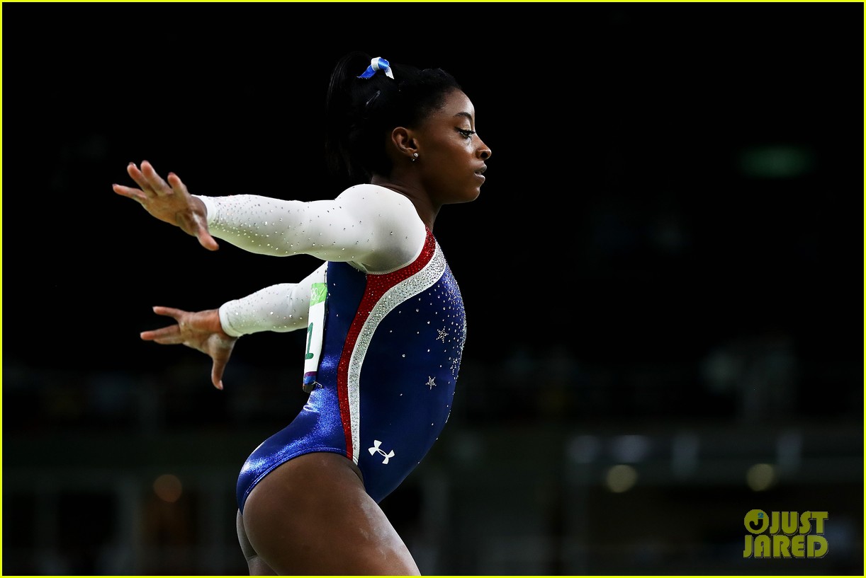 Simone Biles Wins Gold, Aly Raisman Takes Silver in Olympics' All ...