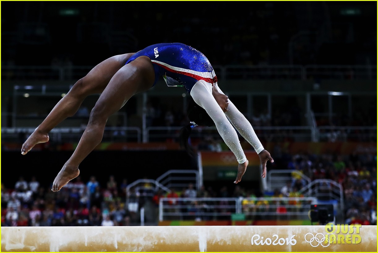 Simone Biles Wins Gold, Aly Raisman Takes Silver in Olympics' All ...