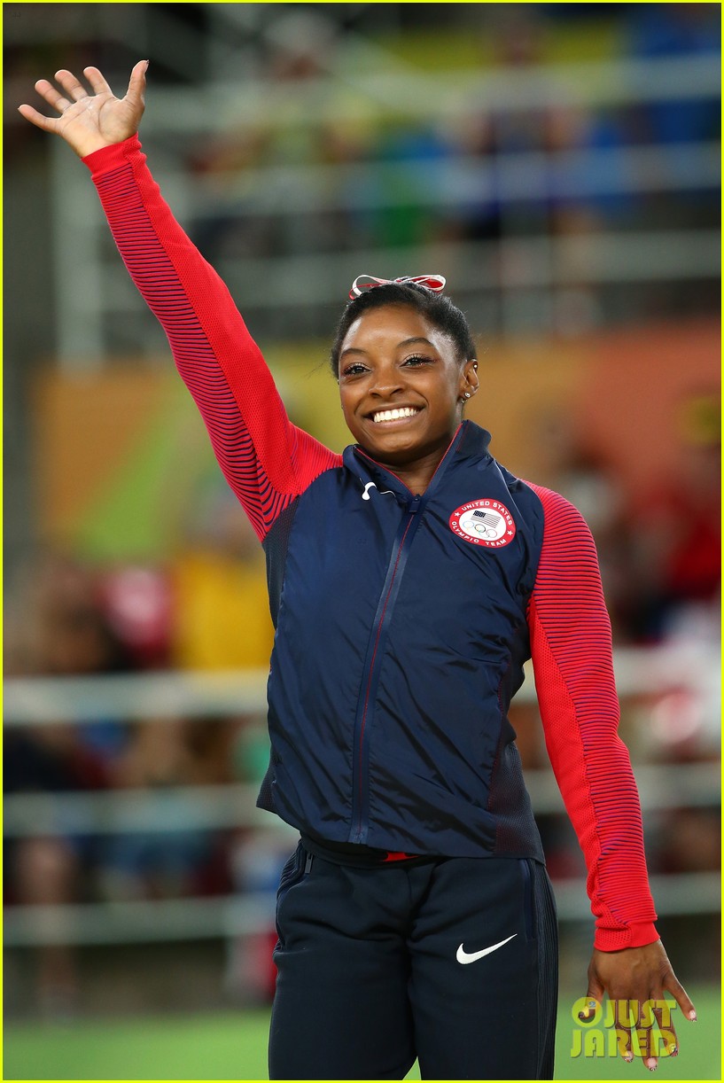 Simone Biles Wins Third Gold Medal on Vault at Rio Olympics: Photo ...