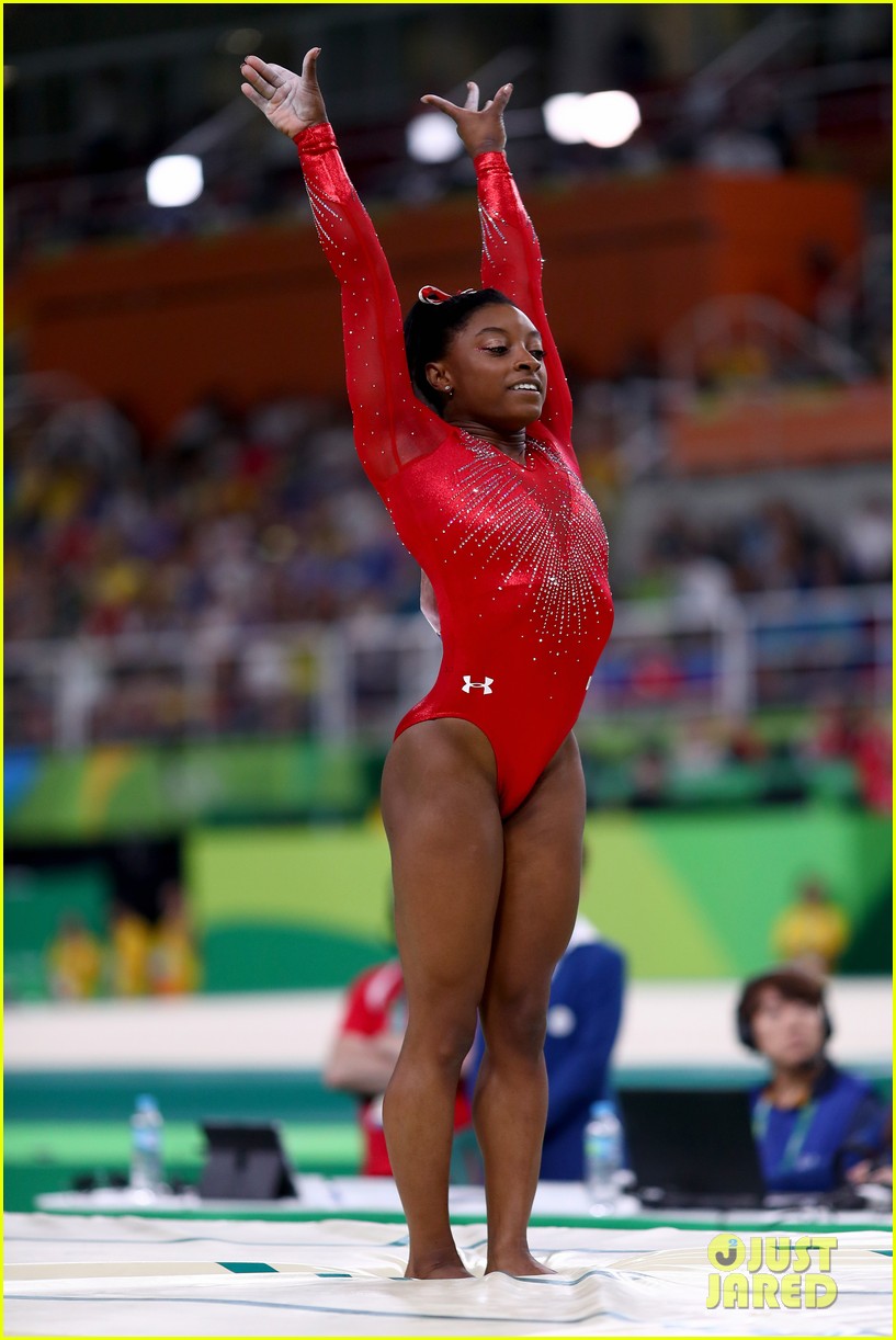 Simone Biles Wins Third Gold Medal on Vault at Rio Olympics: Photo ...