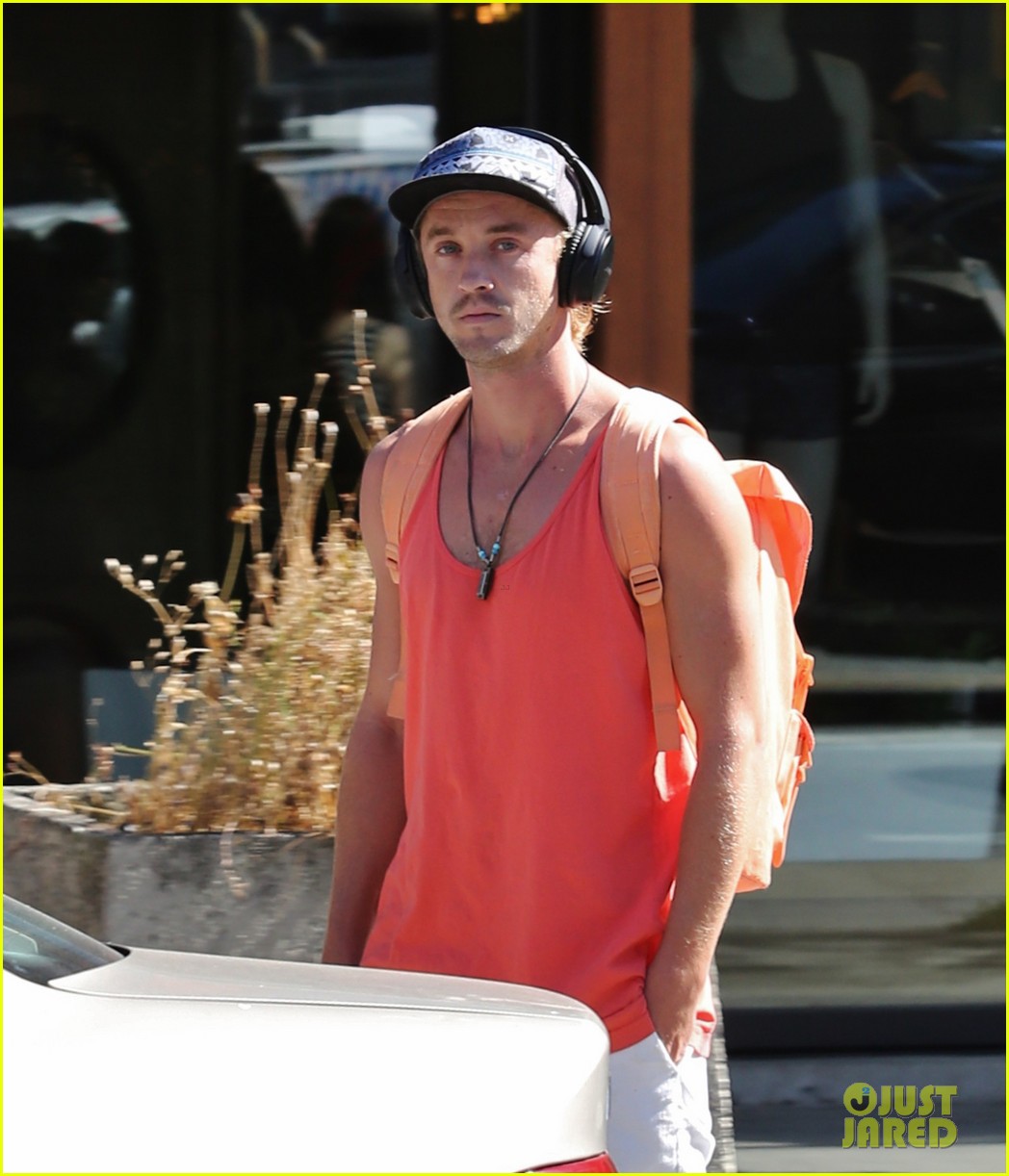 Tom Felton Skates His Way to 'The Flash' Set: Photo 3737876 | Tom ...
