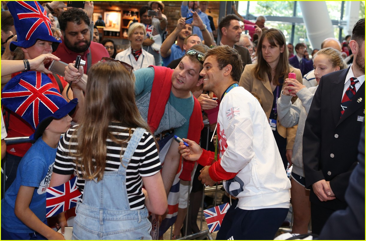 Tom Daley Reflects on the Rio Olympics After Returning Home: Photo ...