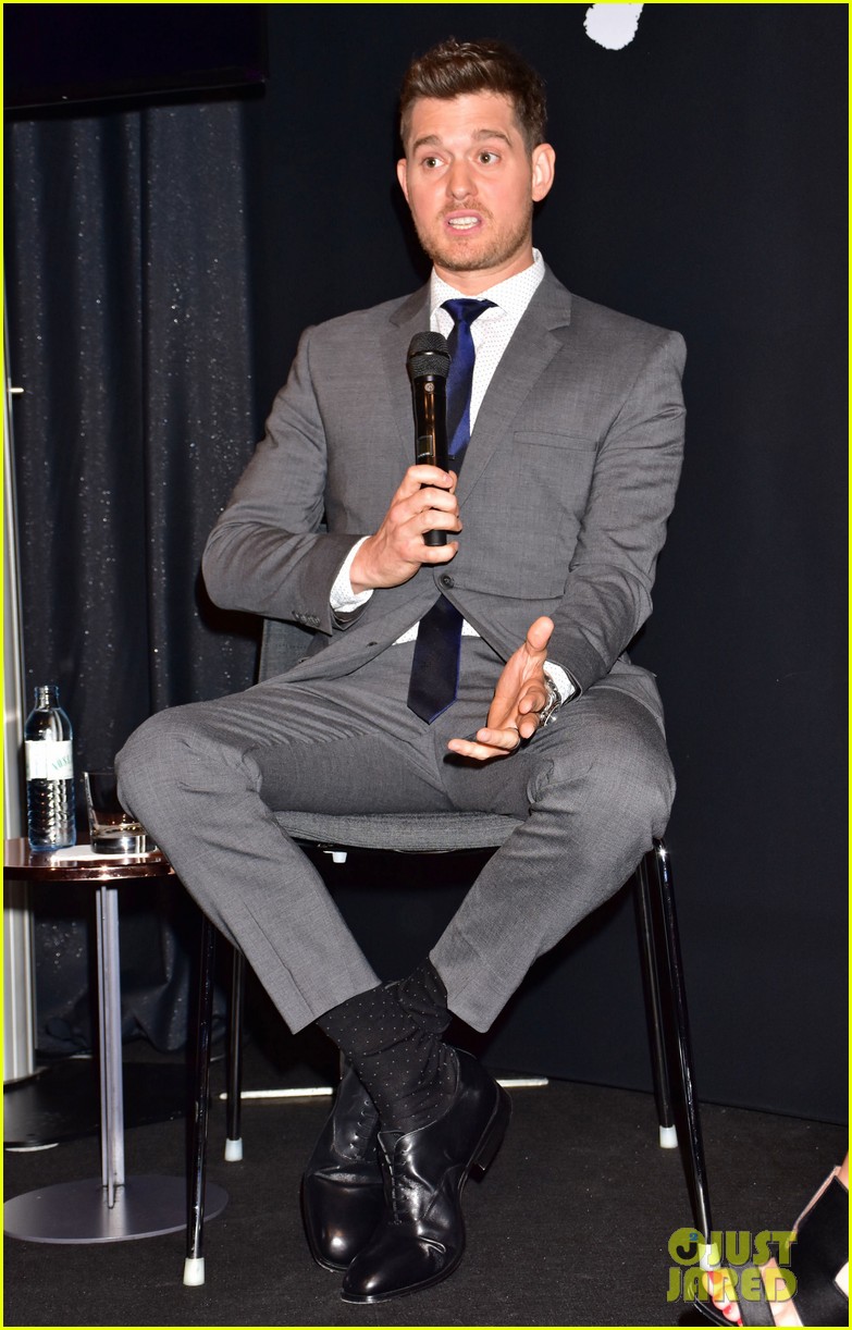 Michael Buble Reveals What Makes a Really Romantic Evening: Photo ...