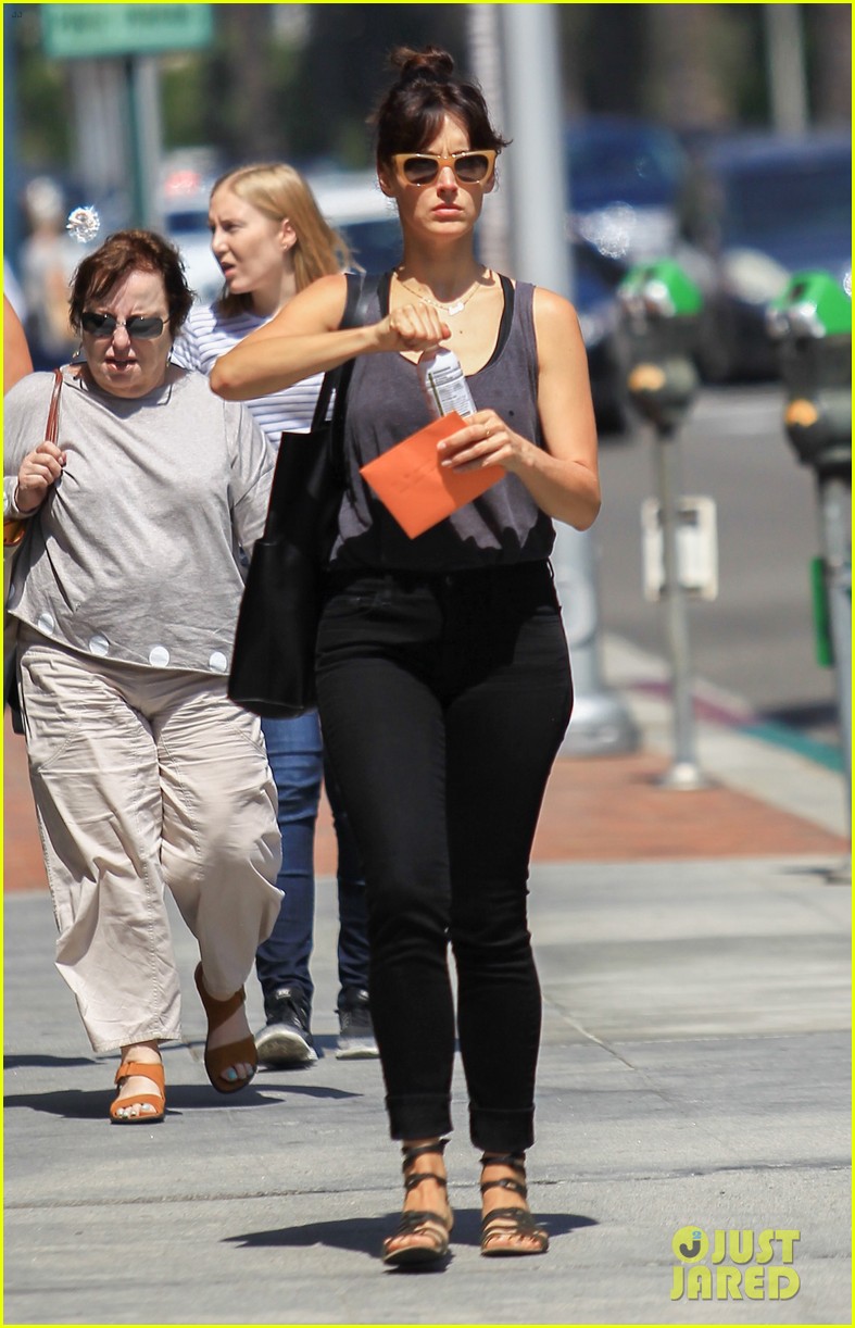 Lizzy Caplan Stops for a Cold Drink While Out & About in Beverly Hills ...