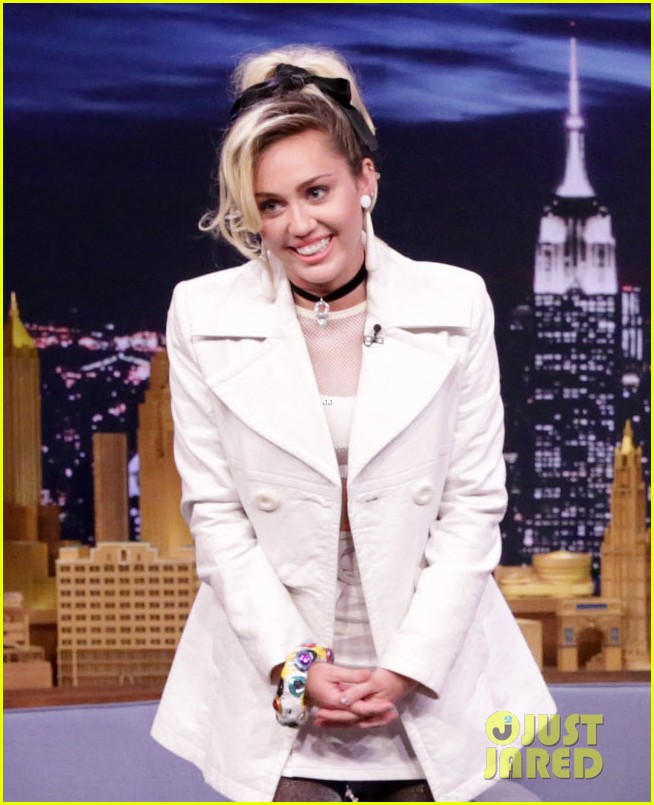 Miley Cyrus & Liam Hemsworth Go On Date After 'Fallon' Taping: Photo ...