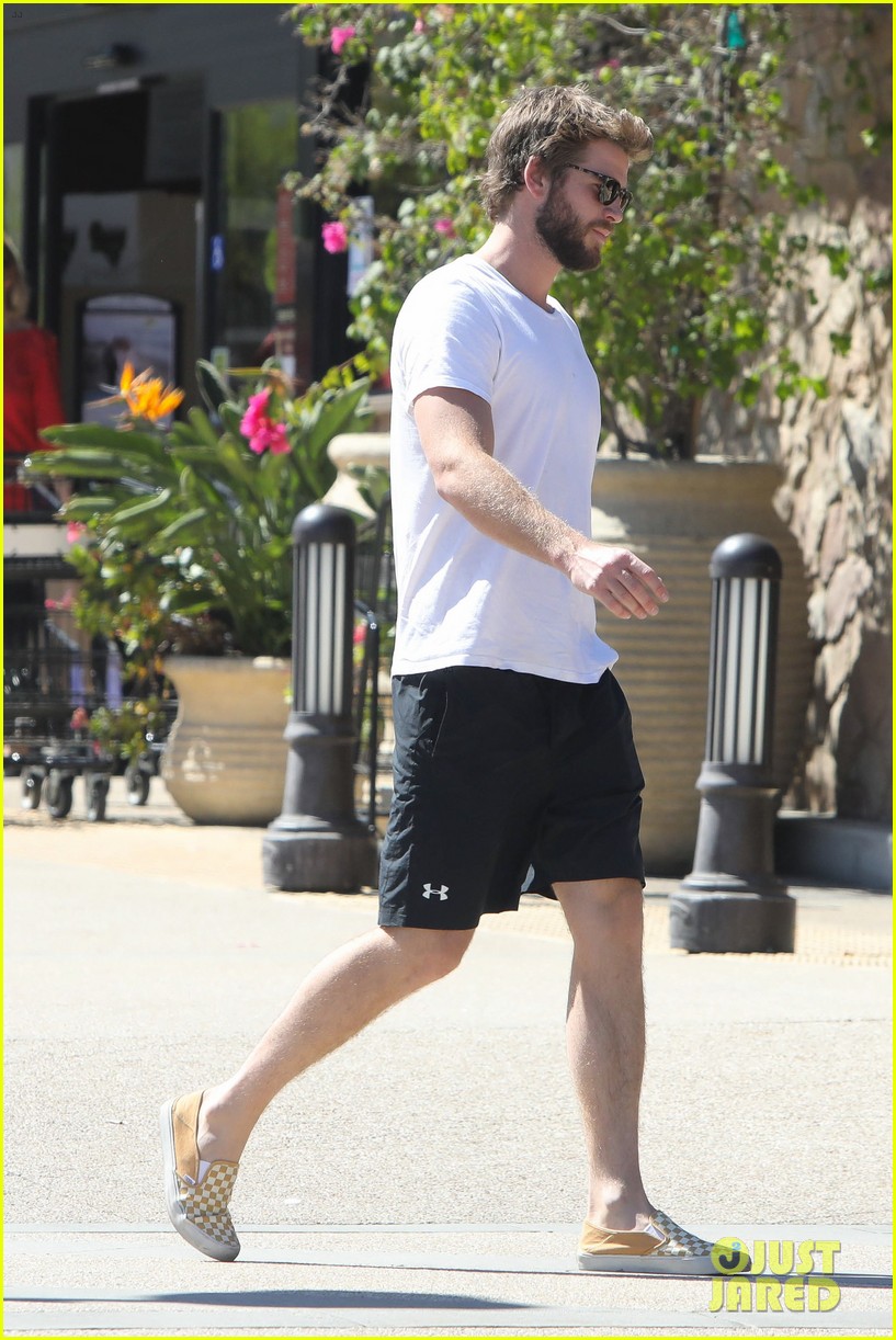 Miley Cyrus & Liam Hemsworth Step Out Separately to Grab Some Grub in ...