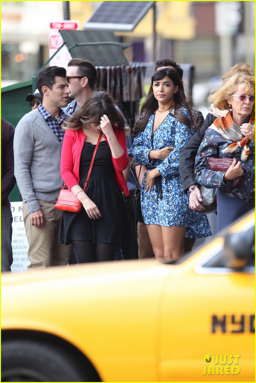 Photo: zooey deschanel new girl scenes 33 | Photo 3759423 | Just Jared ...