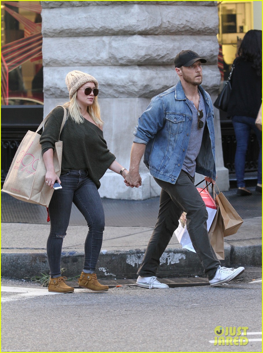 Hilary Duff & Jason Walsh Spotted Holding Hands for First Time!: Photo ...