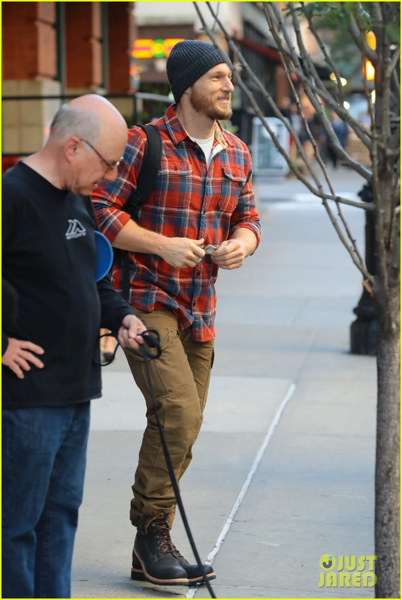 Hilary Duff Gets Ready to 'Rumble' with Trainer Noah Neiman: Photo ...