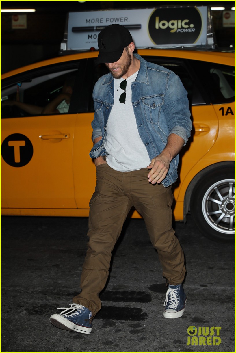 Hilary Duff Gets Ready to 'Rumble' with Trainer Noah Neiman: Photo ...