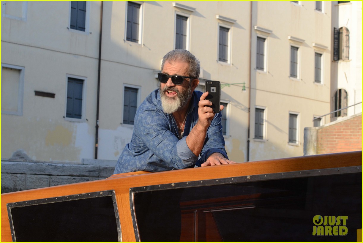 Andrew Garfield & Teresa Palmer Step Out for 'Hacksaw Ridge' Photo Call ...