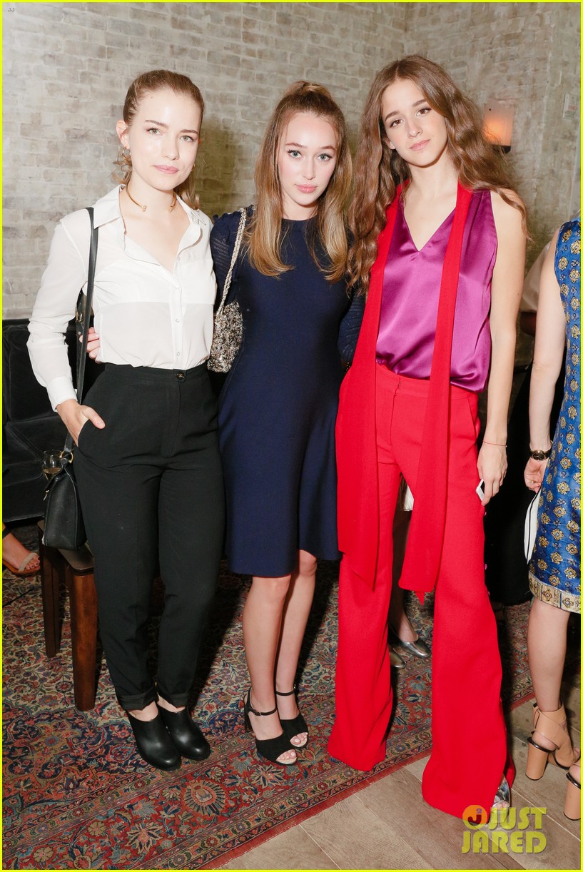 Hailey Baldwin & Dakota Fanning Attend 'It Girls' Luncheon: Photo ...