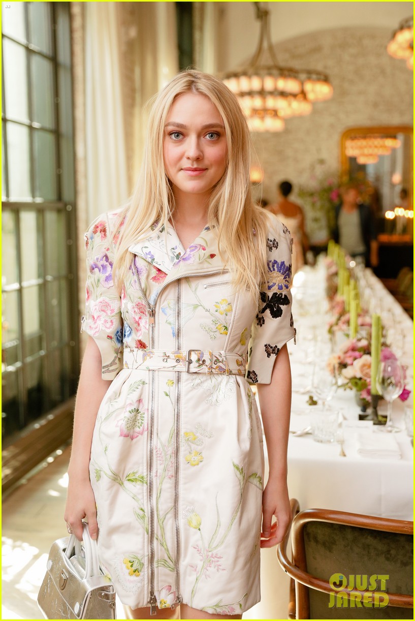 Hailey Baldwin & Dakota Fanning Attend 'It Girls' Luncheon: Photo ...