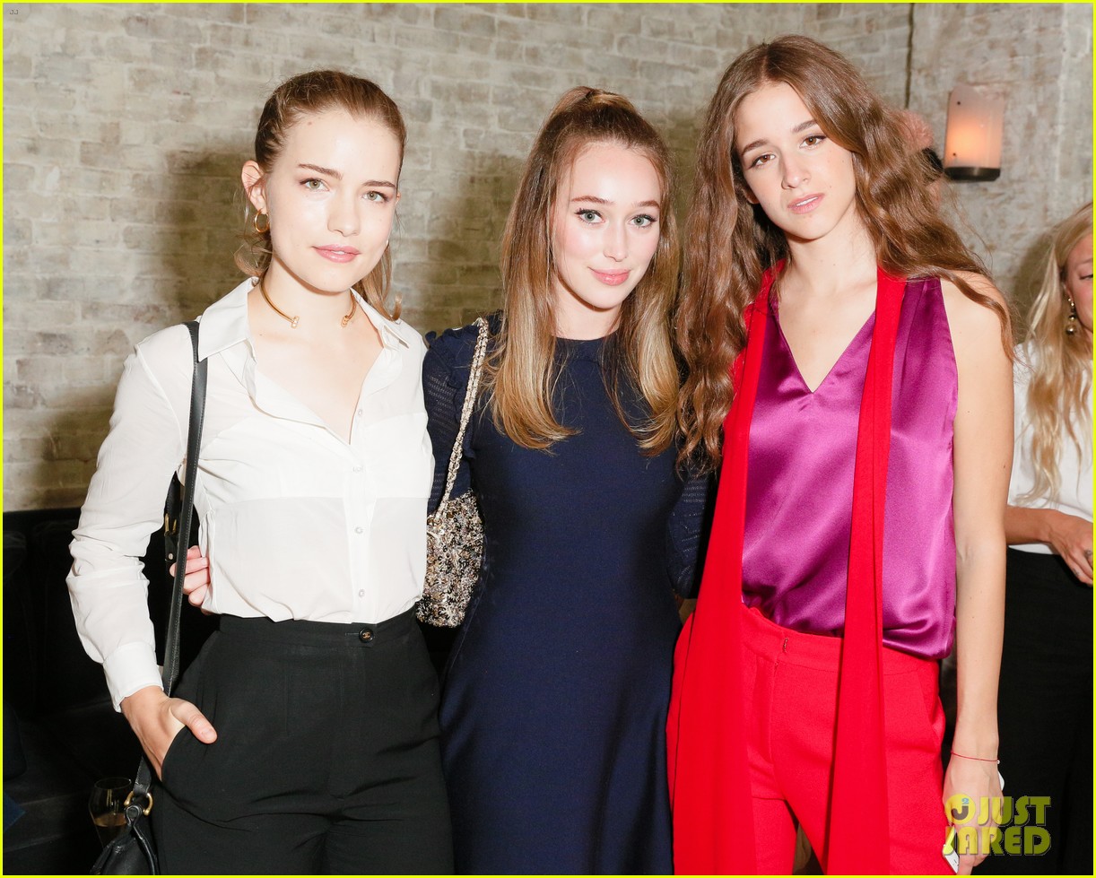 Hailey Baldwin & Dakota Fanning Attend 'It Girls' Luncheon: Photo ...